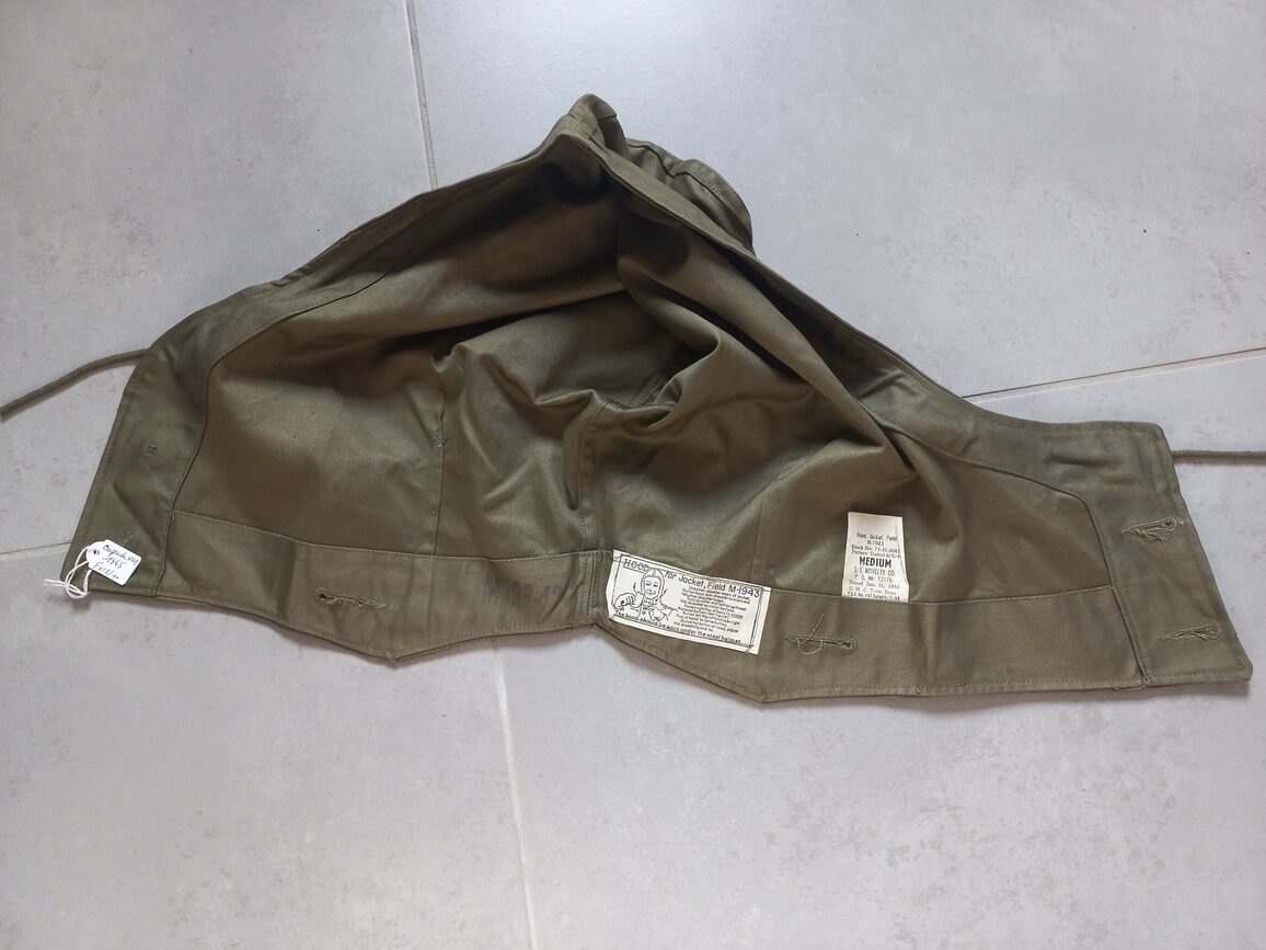 Capuche de veste M43 datée 1945 – Militaria Jeep 35